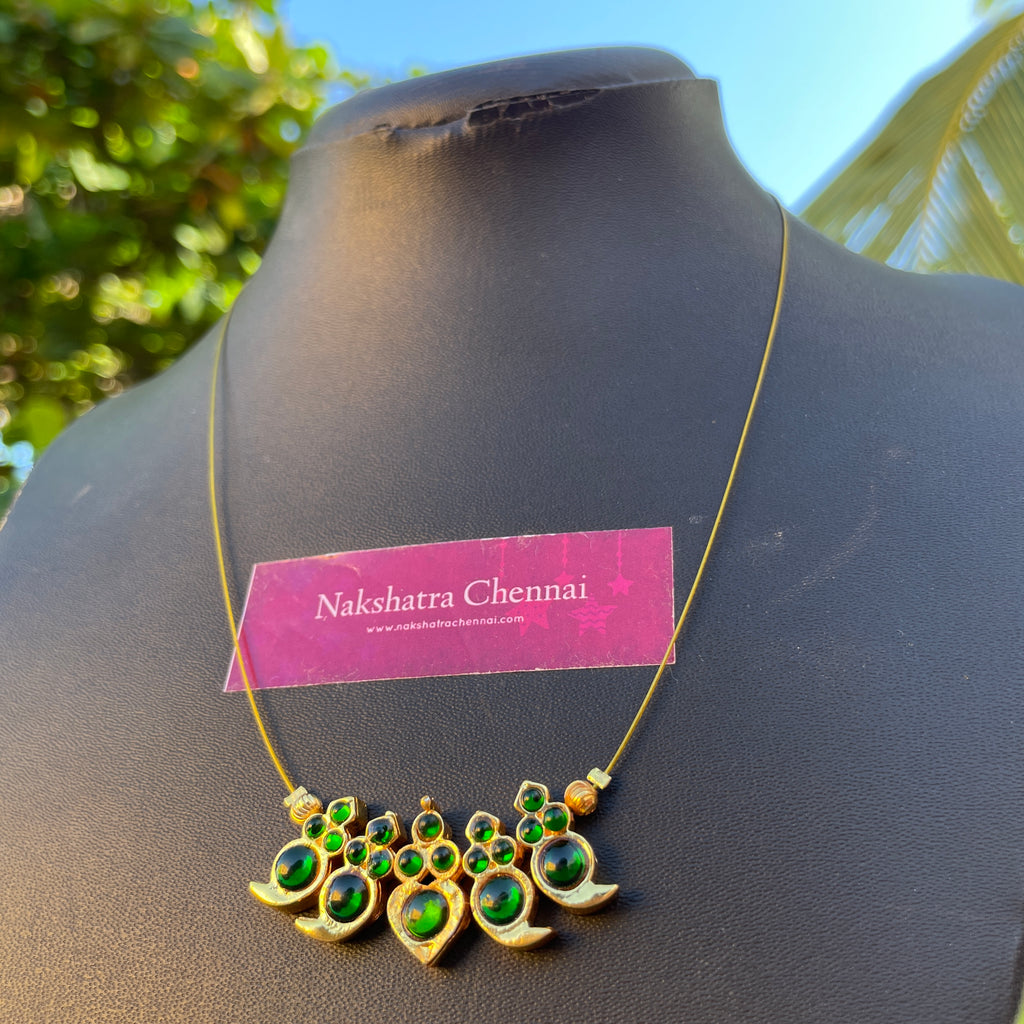 Imitation kemp Manga Row Invisible Chain (Colors Available) – Nakshatra ...